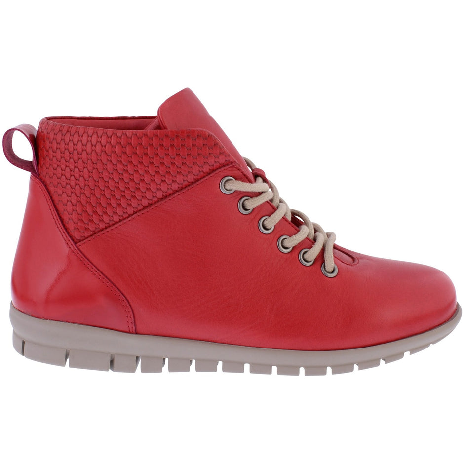 Boots – Page 2 – adesso shoes